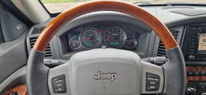 Black Jeep Grand Cherokee 2007 in Daugavpils, with an engine capacity of 3.00 L and mileage of 278 thousand km for 5550 €, photo 13 on AUTOMOTO.COM.LV