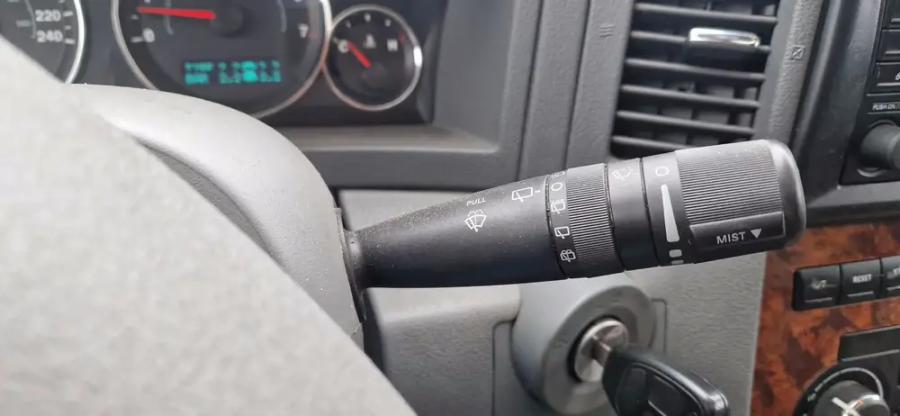 Black Jeep Grand Cherokee 2007 in Daugavpils, with an engine capacity of 3.00 L and mileage of 278 thousand km for 5550 €, photo 15 on AUTOMOTO.COM.LV