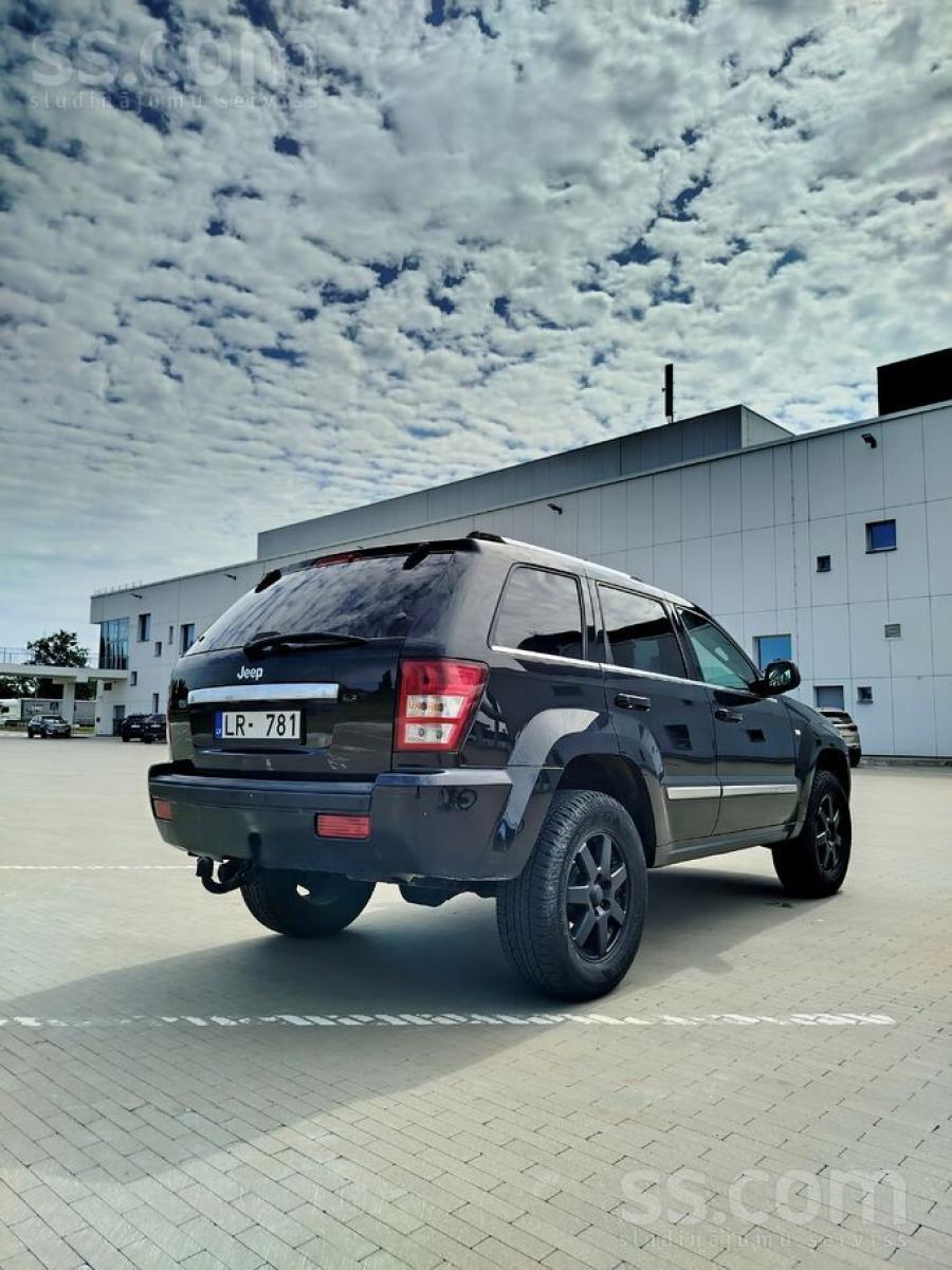 Melns Jeep Grand Cherokee 2007 Rēzekne, ar dzinēja tilpumu 3.00 L un nobraukumu 335 tūkst. km par 7800 €, foto 7 vietnē AUTOMOTO.COM.LV