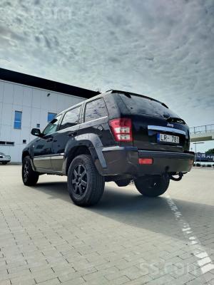 Melns Jeep Grand Cherokee 2007 Rēzekne, ar dzinēja tilpumu 3.00 L un nobraukumu 335 tūkst. km par 7800 €, foto 8 vietnē AUTOMOTO.COM.LV