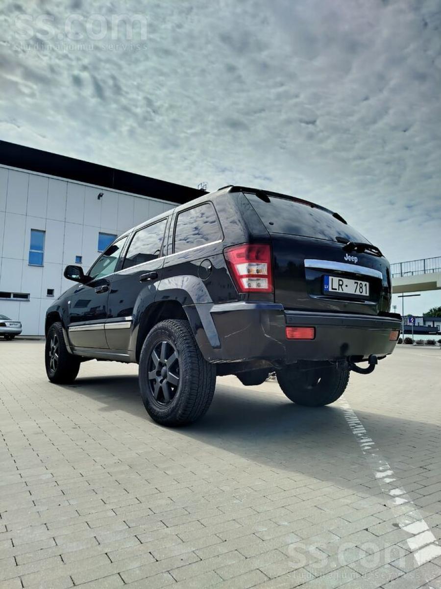 Melns Jeep Grand Cherokee 2007 Rēzekne, ar dzinēja tilpumu 3.00 L un nobraukumu 335 tūkst. km par 7800 €, foto 8 vietnē AUTOMOTO.COM.LV