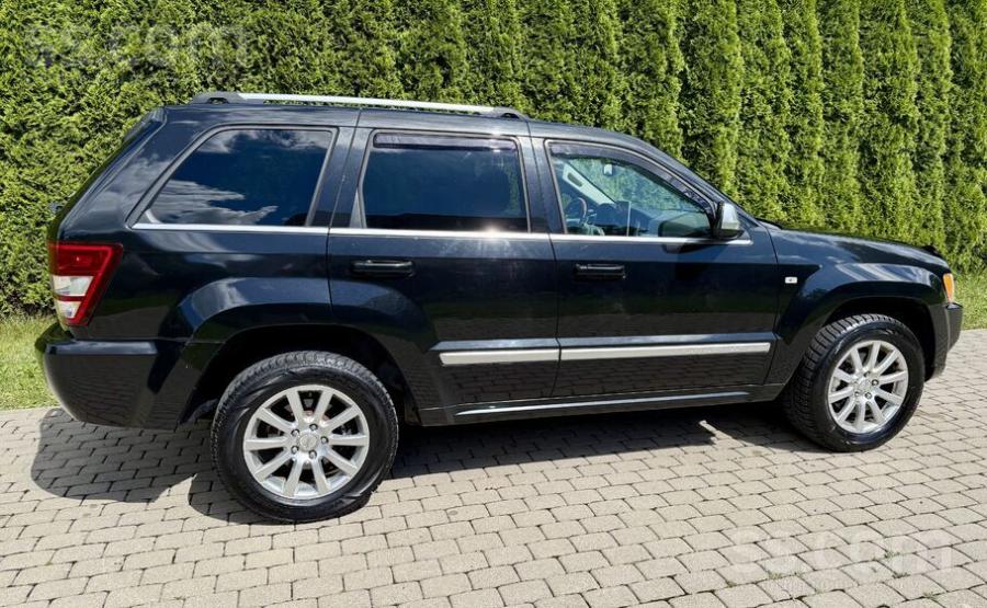 Melns Jeep Grand Cherokee 2007 Rīga, ar dzinēja tilpumu 3.00 L un nobraukumu 249 tūkst. km par 3650 €, foto 5 vietnē AUTOMOTO.COM.LV