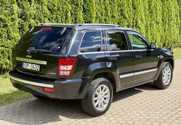 Black Jeep Grand Cherokee 2007 in Riga, with an engine capacity of 3.00 L and mileage of 249 thousand km for 3650 €, photo 6 on AUTOMOTO.COM.LV