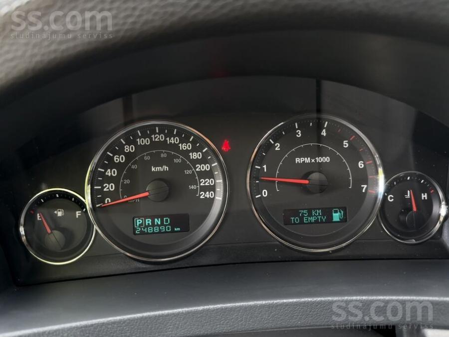 Melns Jeep Grand Cherokee 2007 Rīga, ar dzinēja tilpumu 3.00 L un nobraukumu 249 tūkst. km par 3650 €, foto 10 vietnē AUTOMOTO.COM.LV