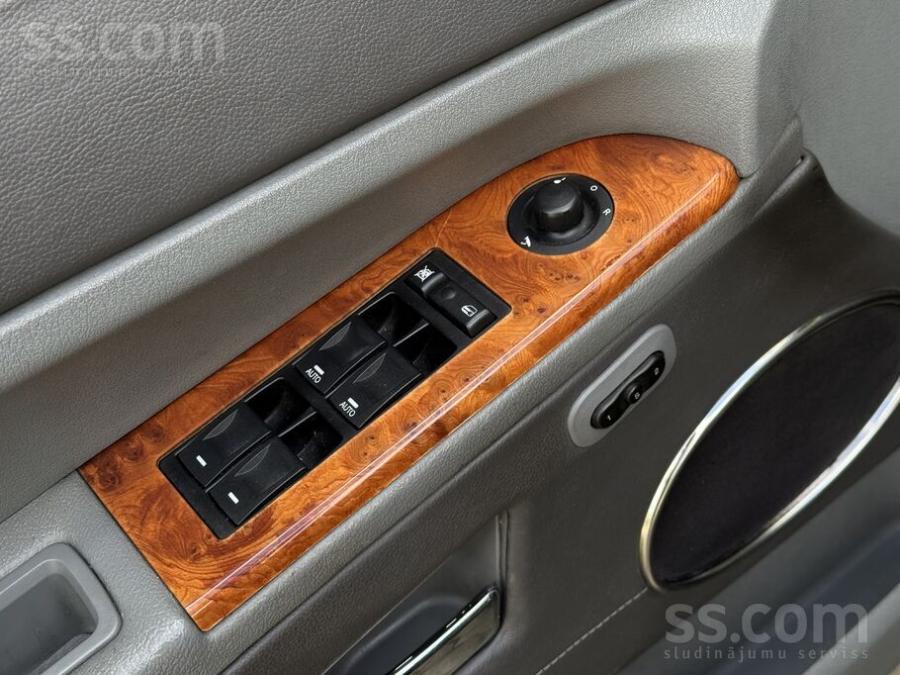 Melns Jeep Grand Cherokee 2007 Rīga, ar dzinēja tilpumu 3.00 L un nobraukumu 249 tūkst. km par 3650 €, foto 11 vietnē AUTOMOTO.COM.LV