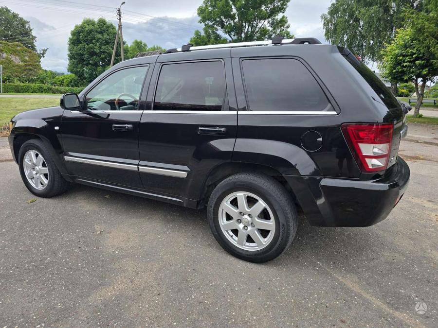 Melns Jeep Grand Cherokee 2007 Jurbarkas, ar dzinēja tilpumu 3.00 L un nobraukumu 320 tūkst. km par 4300 €, foto 6 vietnē AUTOMOTO.COM.LV