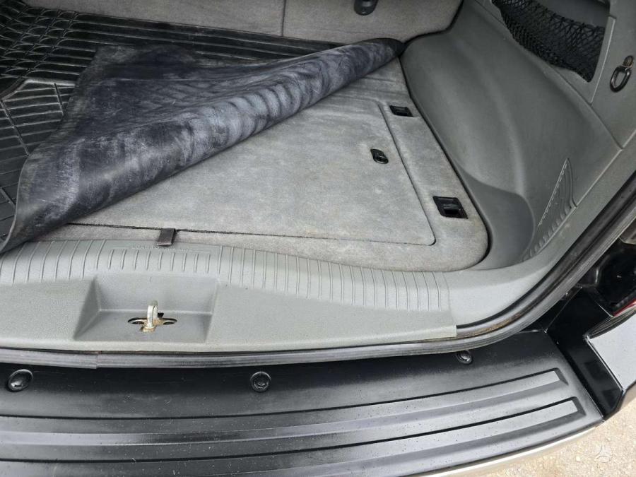 Melns Jeep Grand Cherokee 2007 Jurbarkas, ar dzinēja tilpumu 3.00 L un nobraukumu 320 tūkst. km par 4300 €, foto 10 vietnē AUTOMOTO.COM.LV