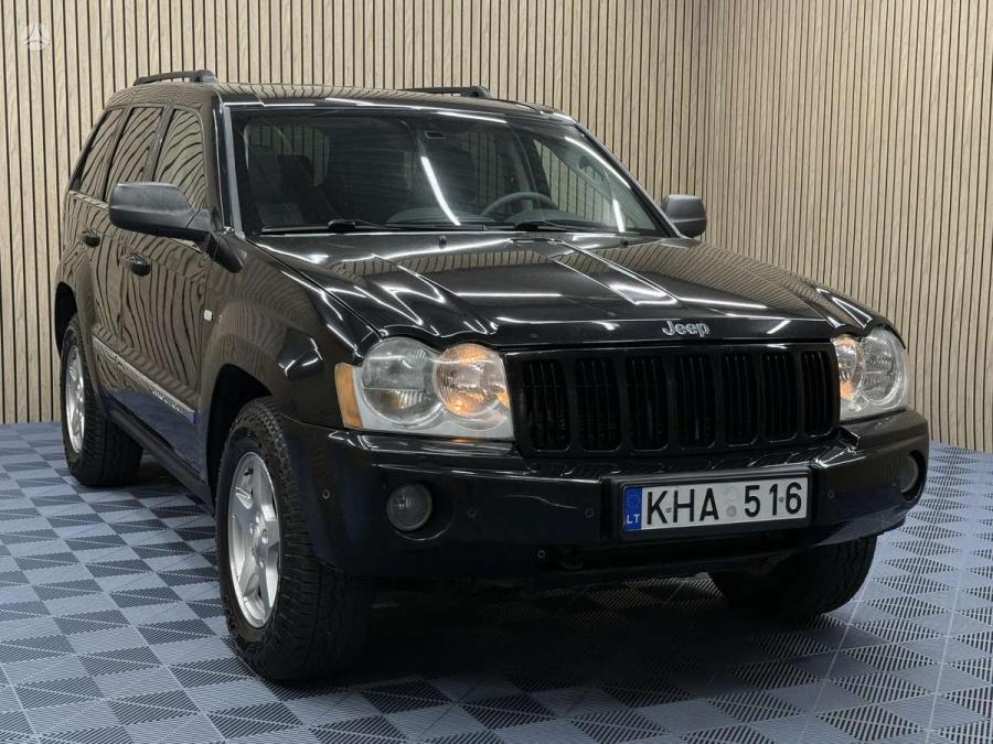 Melns Jeep Grand Cherokee 2007 Marijampole, ar dzinēja tilpumu 2.99 L un nobraukumu 317 tūkst. km par 4650 €, foto 1 vietnē AUTOMOTO.COM.LV
