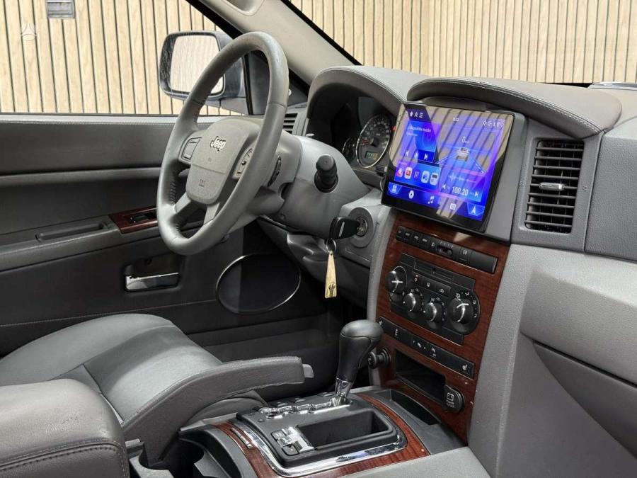 Melns Jeep Grand Cherokee 2007 Marijampole, ar dzinēja tilpumu 2.99 L un nobraukumu 317 tūkst. km par 4650 €, foto 22 vietnē AUTOMOTO.COM.LV