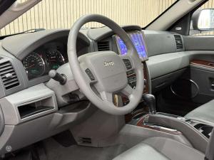 Melns Jeep Grand Cherokee 2007 Marijampole, ar dzinēja tilpumu 2.99 L un nobraukumu 317 tūkst. km par 4650 €, foto 24 vietnē AUTOMOTO.COM.LV