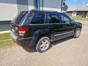 Black Jeep Grand Cherokee 2007 in Vilnius, with an engine capacity of 2.99 L and mileage of 202 thousand km for 4700 €, photo 6 on AUTOMOTO.COM.LV