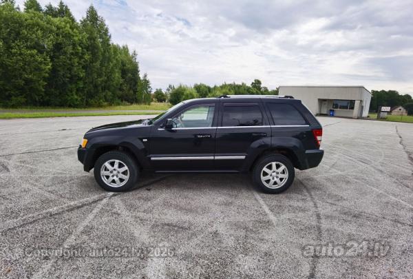 Melns Jeep Grand Cherokee 2007 Veru, ar dzinēja tilpumu 3.00 L un nobraukumu 307 tūkst. km par 3500 €, foto 9 vietnē AUTOMOTO.COM.LV