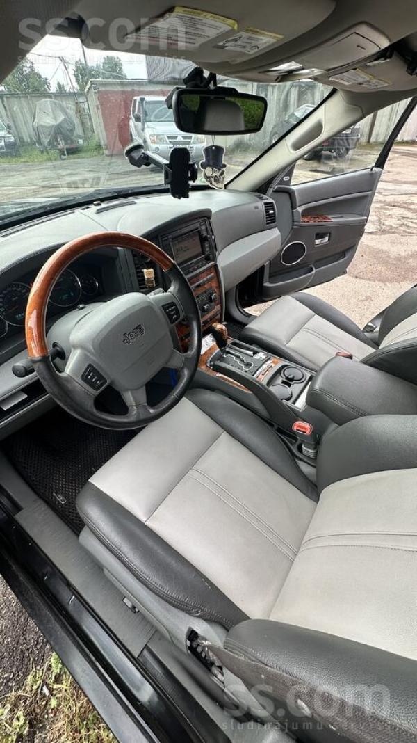 Melns Jeep Grand Cherokee 2007 Rīga, ar dzinēja tilpumu 3.00 L un nobraukumu 330 tūkst. km par 4550 €, foto 11 vietnē AUTOMOTO.COM.LV