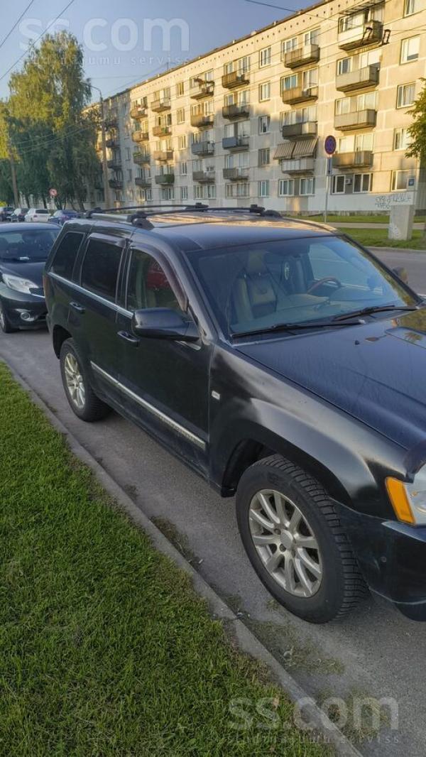 Melns Jeep Grand Cherokee 2007 Rīga, ar dzinēja tilpumu 3.00 L un nobraukumu 347 tūkst. km par 3000 €, foto 1 vietnē AUTOMOTO.COM.LV