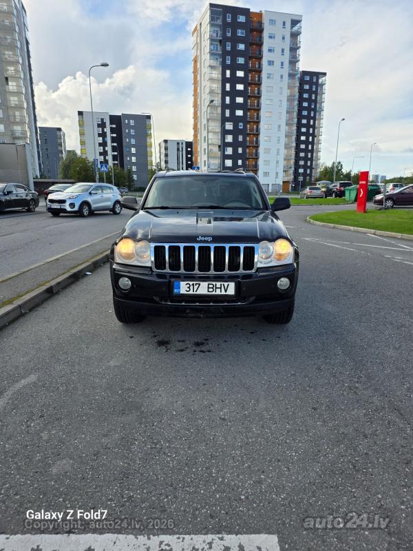 Black Jeep Grand Cherokee 2007 in Tallinn, with an engine capacity of 3.00 L and mileage of 214 thousand km for 4000 €, photo 3 on AUTOMOTO.COM.LV