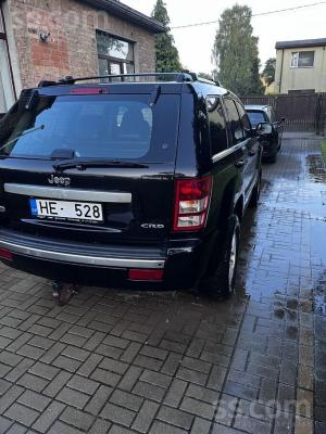 Melns Jeep Grand Cherokee 2008 Ogre, ar dzinēja tilpumu 3.00 L un nobraukumu 266 tūkst. km par 7490 €, foto 4 vietnē AUTOMOTO.COM.LV