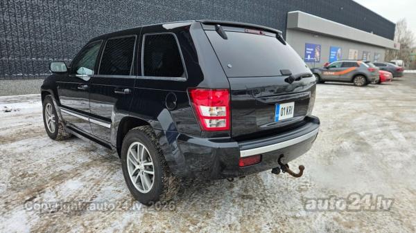 Melns Jeep Grand Cherokee 2008 Tallina, ar dzinēja tilpumu 3.00 L un nobraukumu 268 tūkst. km par 7500 €, foto 2 vietnē AUTOMOTO.COM.LV