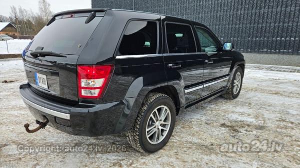 Melns Jeep Grand Cherokee 2008 Tallina, ar dzinēja tilpumu 3.00 L un nobraukumu 268 tūkst. km par 7500 €, foto 3 vietnē AUTOMOTO.COM.LV