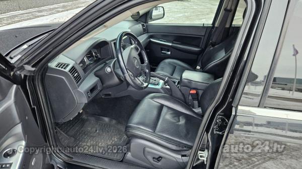 Melns Jeep Grand Cherokee 2008 Tallina, ar dzinēja tilpumu 3.00 L un nobraukumu 268 tūkst. km par 7500 €, foto 5 vietnē AUTOMOTO.COM.LV