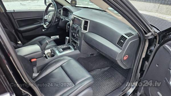 Melns Jeep Grand Cherokee 2008 Tallina, ar dzinēja tilpumu 3.00 L un nobraukumu 268 tūkst. km par 7500 €, foto 8 vietnē AUTOMOTO.COM.LV