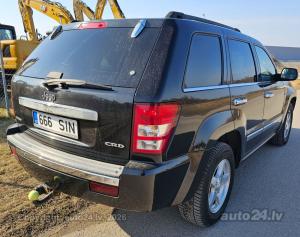 Black Jeep Grand Cherokee 2008 in Tallinn, with an engine capacity of 3.00 L and mileage of 210 thousand km for 5900 €, photo 5 on AUTOMOTO.COM.LV