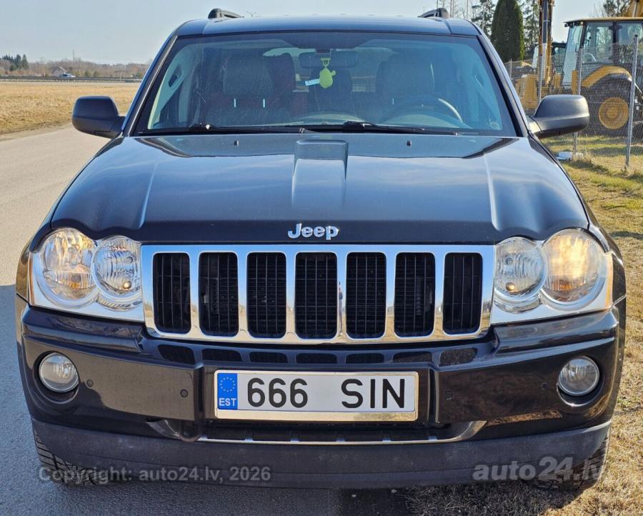 Black Jeep Grand Cherokee 2008 in Tallinn, with an engine capacity of 3.00 L and mileage of 210 thousand km for 5900 €, photo 9 on AUTOMOTO.COM.LV