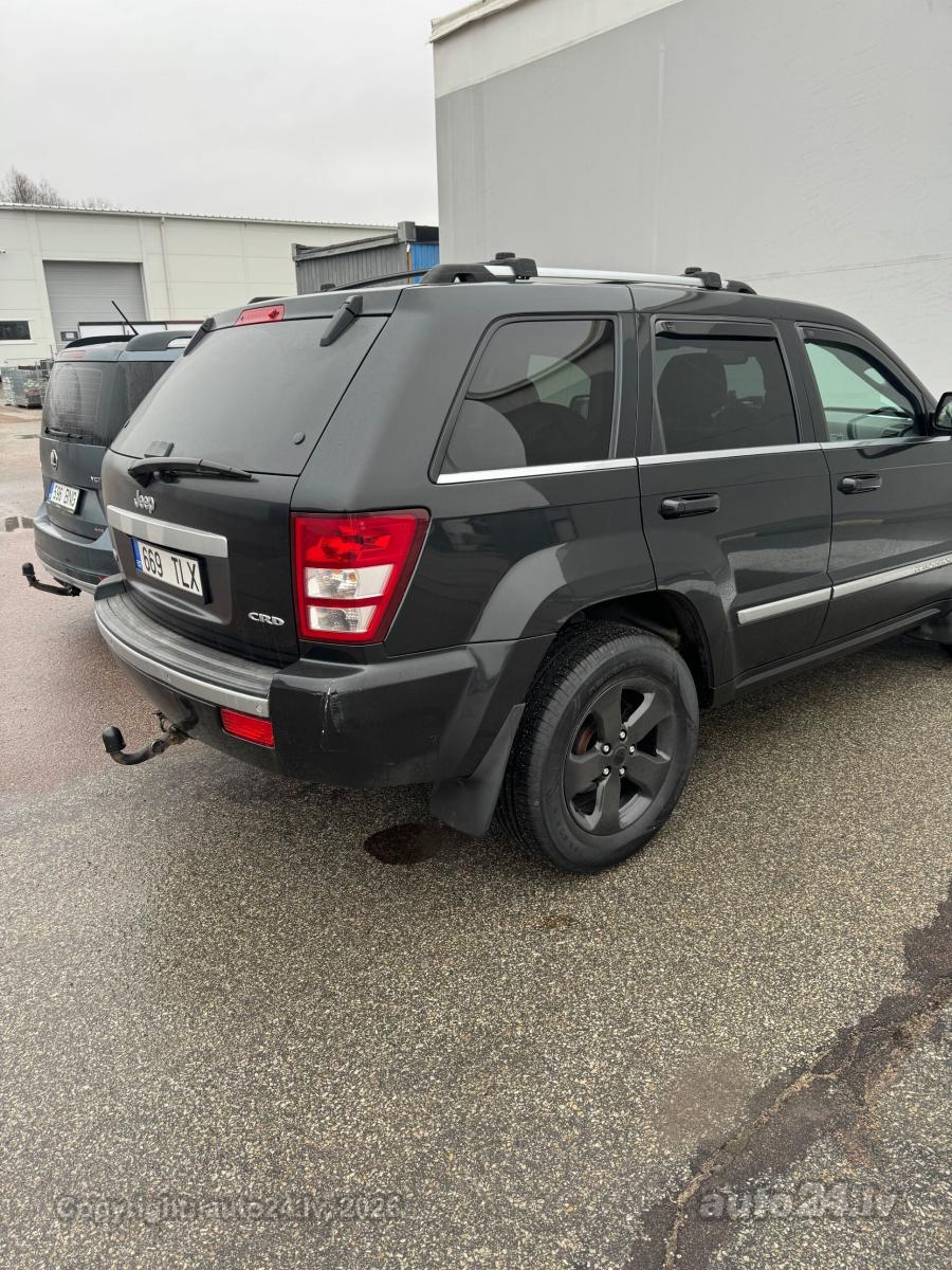 Black Jeep Grand Cherokee 2008 in Tallinn, with an engine capacity of 3.00 L and mileage of 319 thousand km for 5555 €, photo 6 on AUTOMOTO.COM.LV