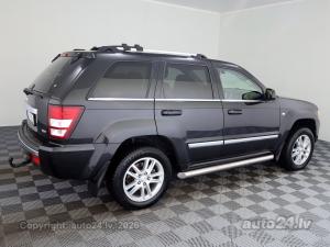 Melns Jeep Grand Cherokee 2008 Tallina, ar dzinēja tilpumu 3.00 L un nobraukumu 254 tūkst. km par 5499 €, foto 4 vietnē AUTOMOTO.COM.LV