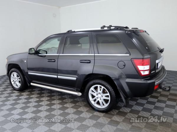 Black Jeep Grand Cherokee 2008 in Tallinn, with an engine capacity of 3.00 L and mileage of 254 thousand km for 5499 €, photo 4 on AUTOMOTO.COM.LV