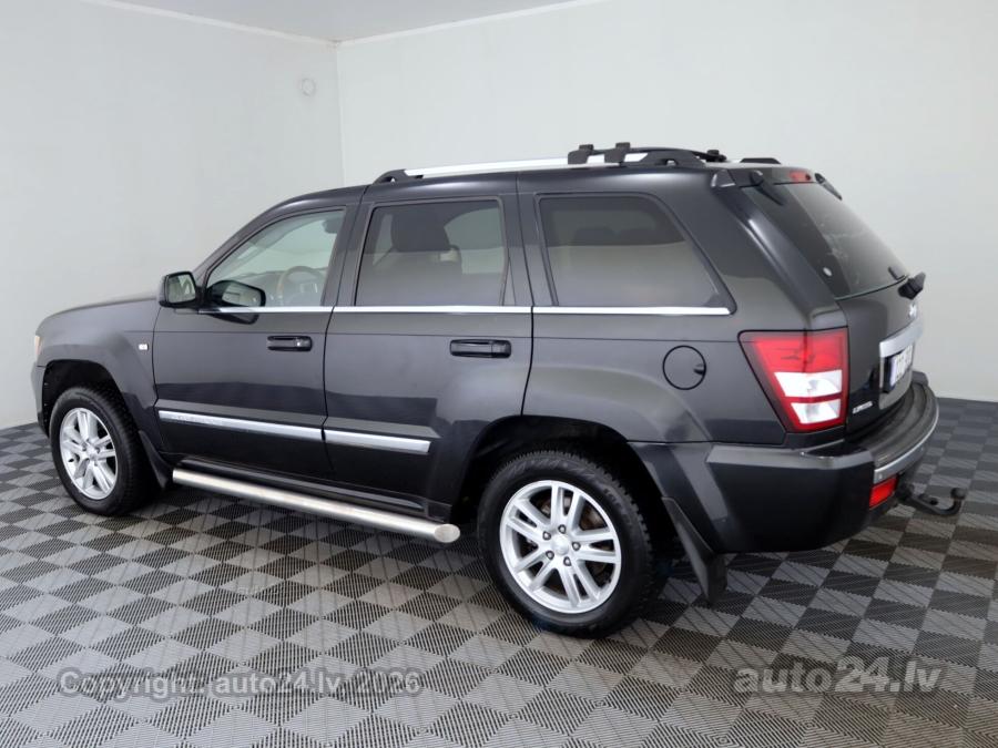 Melns Jeep Grand Cherokee 2008 Tallina, ar dzinēja tilpumu 3.00 L un nobraukumu 254 tūkst. km par 5499 €, foto 5 vietnē AUTOMOTO.COM.LV