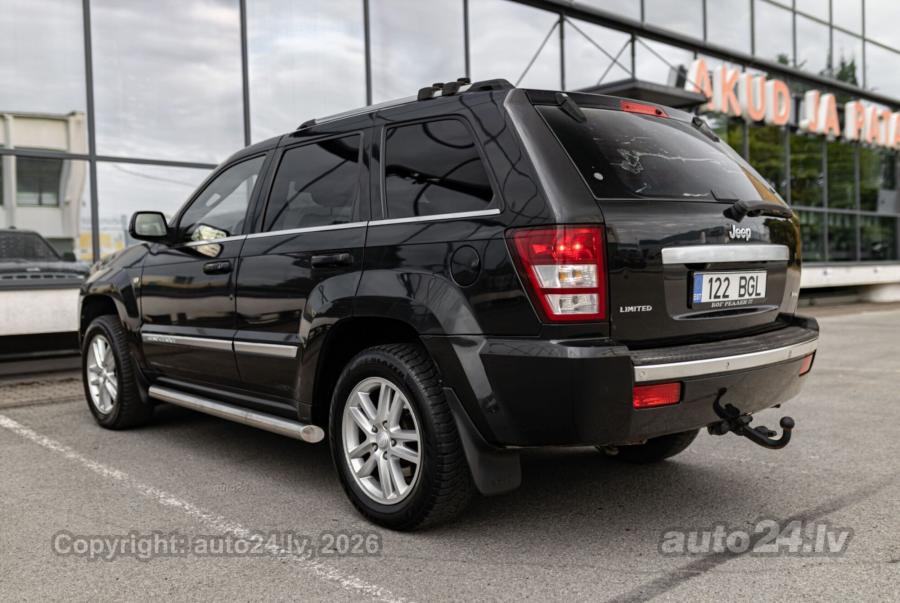 Black Jeep Grand Cherokee 2008 in Tallinn, with an engine capacity of 3.00 L and mileage of 254 thousand km for 6399 €, photo 7 on AUTOMOTO.COM.LV
