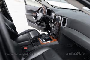 Black Jeep Grand Cherokee 2008 in Tallinn, with an engine capacity of 3.00 L and mileage of 254 thousand km for 6399 €, photo 10 on AUTOMOTO.COM.LV