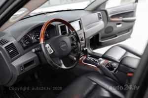 Black Jeep Grand Cherokee 2008 in Tallinn, with an engine capacity of 3.00 L and mileage of 254 thousand km for 6399 €, photo 13 on AUTOMOTO.COM.LV