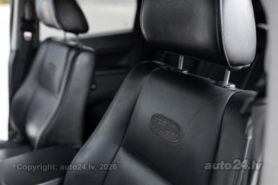 Black Jeep Grand Cherokee 2008 in Tallinn, with an engine capacity of 3.00 L and mileage of 254 thousand km for 6399 €, photo 16 on AUTOMOTO.COM.LV