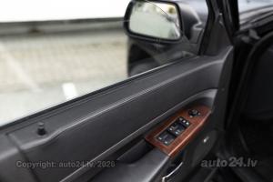 Black Jeep Grand Cherokee 2008 in Tallinn, with an engine capacity of 3.00 L and mileage of 254 thousand km for 6399 €, photo 19 on AUTOMOTO.COM.LV