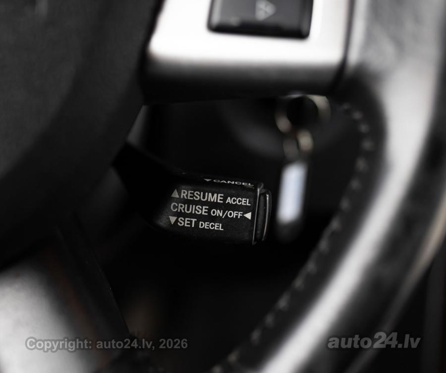 Black Jeep Grand Cherokee 2008 in Tallinn, with an engine capacity of 3.00 L and mileage of 254 thousand km for 6399 €, photo 22 on AUTOMOTO.COM.LV