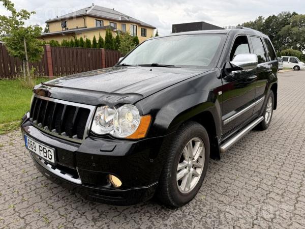 Black Jeep Grand Cherokee 2008 in Riga, with an engine capacity of 3.00 L and mileage of 258 thousand km for 5500 €, photo 1 on AUTOMOTO.COM.LV