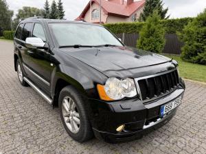 Black Jeep Grand Cherokee 2008 in Riga, with an engine capacity of 3.00 L and mileage of 258 thousand km for 5500 €, photo 4 on AUTOMOTO.COM.LV