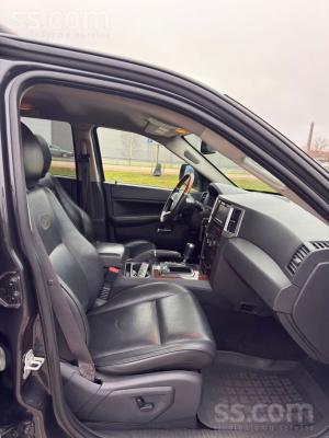 Melns Jeep Grand Cherokee 2009 Liepāja, ar dzinēja tilpumu 3.00 L un nobraukumu 332 tūkst. km par 6200 €, foto 6 vietnē AUTOMOTO.COM.LV