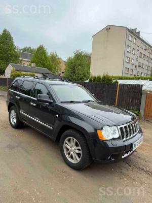 Melns Jeep Grand Cherokee 2009 Liepāja, ar dzinēja tilpumu 3.00 L un nobraukumu 332 tūkst. km par 6200 €, foto 9 vietnē AUTOMOTO.COM.LV