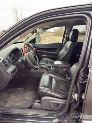Melns Jeep Grand Cherokee 2009 Liepāja, ar dzinēja tilpumu 3.00 L un nobraukumu 332 tūkst. km par 6200 €, foto 10 vietnē AUTOMOTO.COM.LV