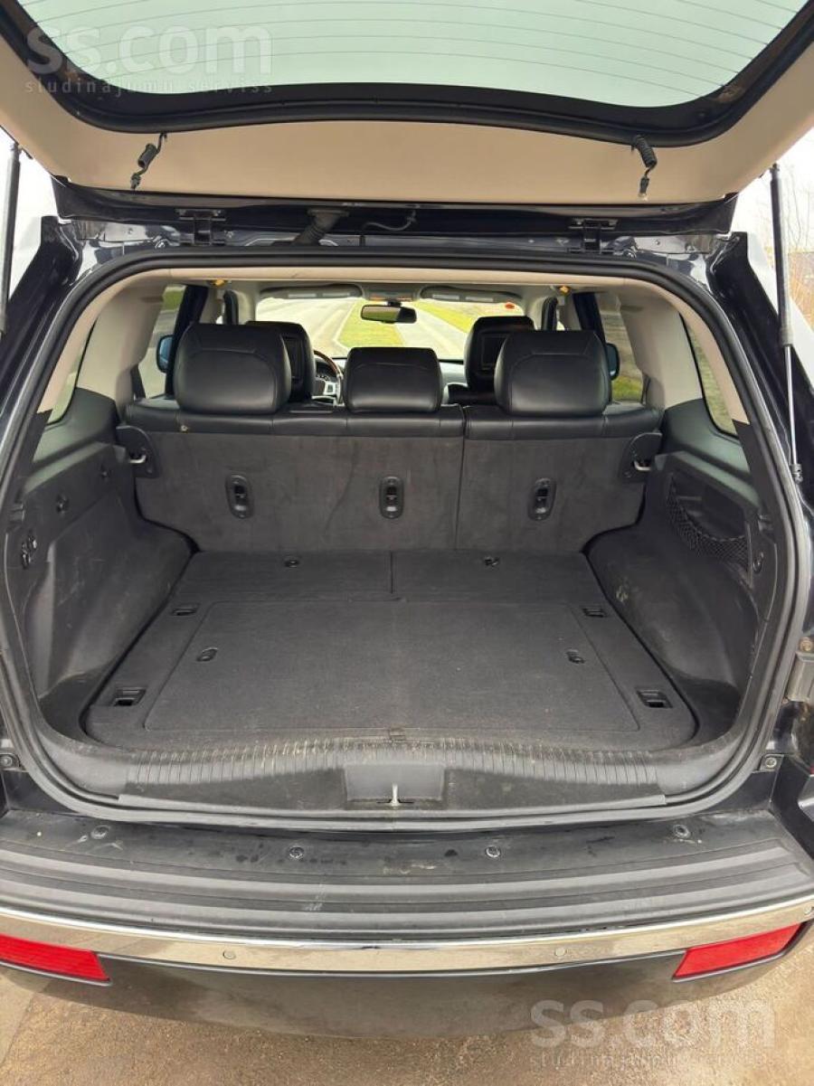 Melns Jeep Grand Cherokee 2009 Liepāja, ar dzinēja tilpumu 3.00 L un nobraukumu 332 tūkst. km par 6200 €, foto 13 vietnē AUTOMOTO.COM.LV