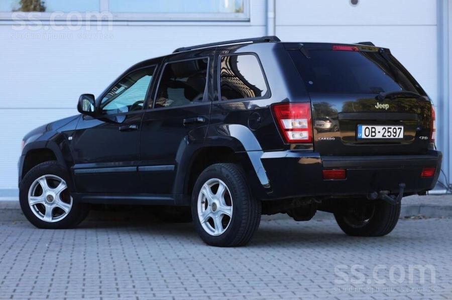 Melns Jeep Grand Cherokee 2010 Rīga, ar dzinēja tilpumu 3.00 L un nobraukumu 0 tūkst. km par 4995 €, foto 5 vietnē AUTOMOTO.COM.LV