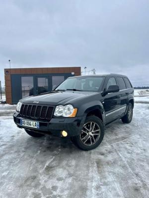 Melns Jeep Grand Cherokee 2010 Kauņa, ar dzinēja tilpumu 2.99 L un nobraukumu 291 tūkst. km par 7399 €, foto  vietnē AUTOMOTO.COM.LV