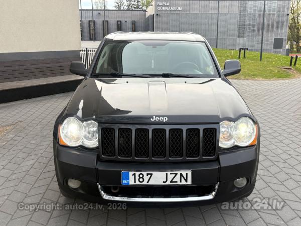 Melns Jeep Grand Cherokee 2010 Rapla, ar dzinēja tilpumu 3.00 L un nobraukumu 359 tūkst. km par 4500 €, foto 4 vietnē AUTOMOTO.COM.LV