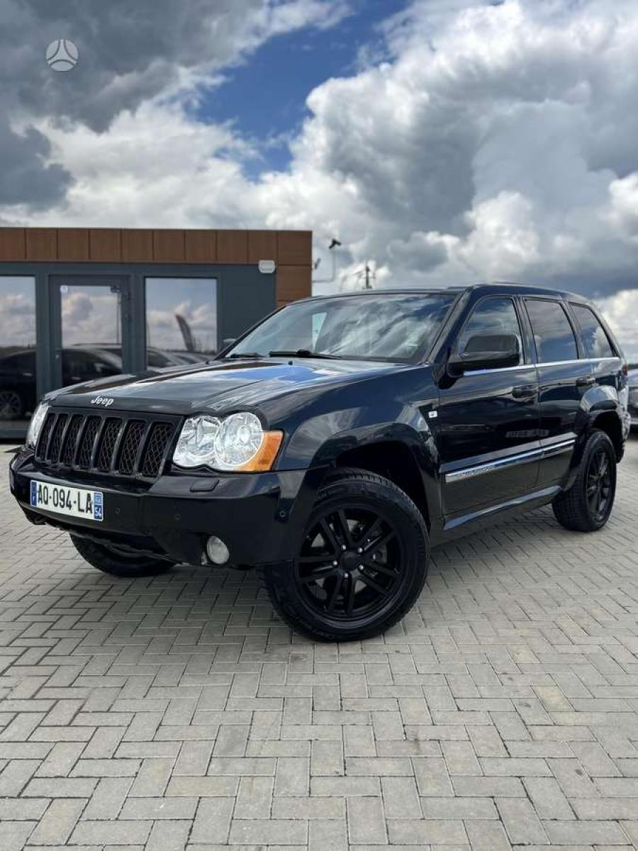 Melns Jeep Grand Cherokee 2010 Kauņa, ar dzinēja tilpumu 2.99 L un nobraukumu 292 tūkst. km par 6800 €, foto 1 vietnē AUTOMOTO.COM.LV