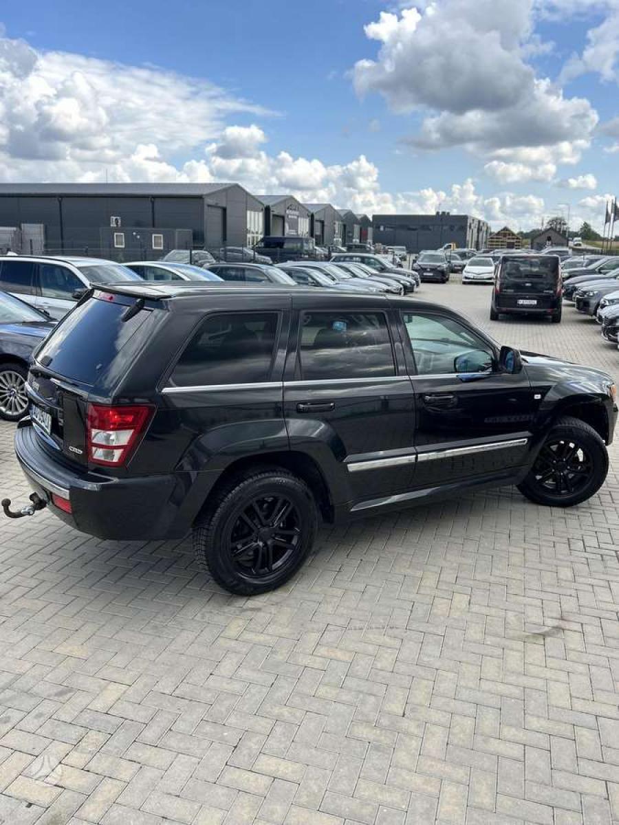 Melns Jeep Grand Cherokee 2010 Kauņa, ar dzinēja tilpumu 2.99 L un nobraukumu 292 tūkst. km par 6800 €, foto 9 vietnē AUTOMOTO.COM.LV