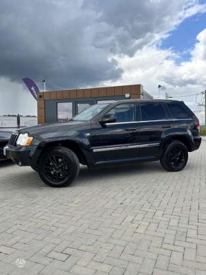 Melns Jeep Grand Cherokee 2010 Kauņa, ar dzinēja tilpumu 2.99 L un nobraukumu 292 tūkst. km par 6800 €, foto 16 vietnē AUTOMOTO.COM.LV