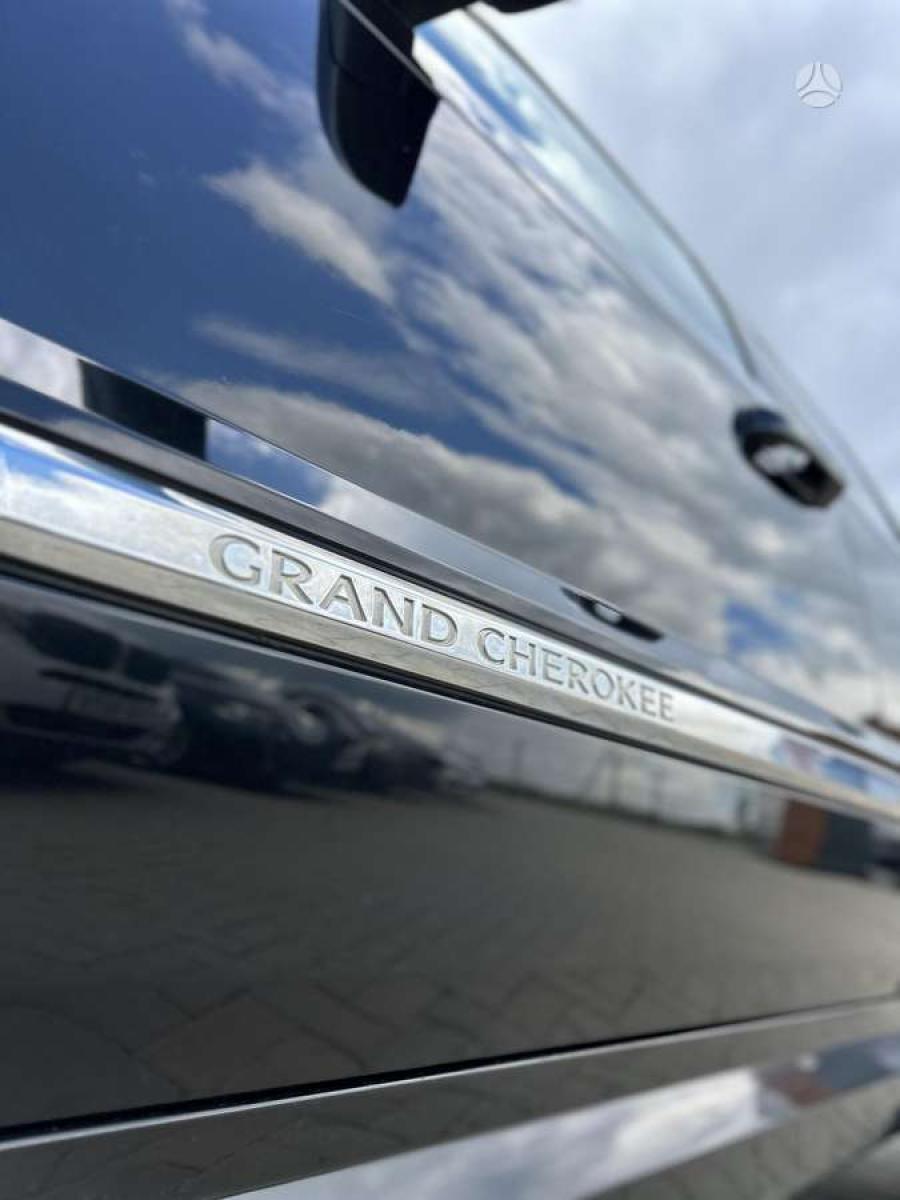 Melns Jeep Grand Cherokee 2010 Kauņa, ar dzinēja tilpumu 2.99 L un nobraukumu 292 tūkst. km par 6800 €, foto 17 vietnē AUTOMOTO.COM.LV