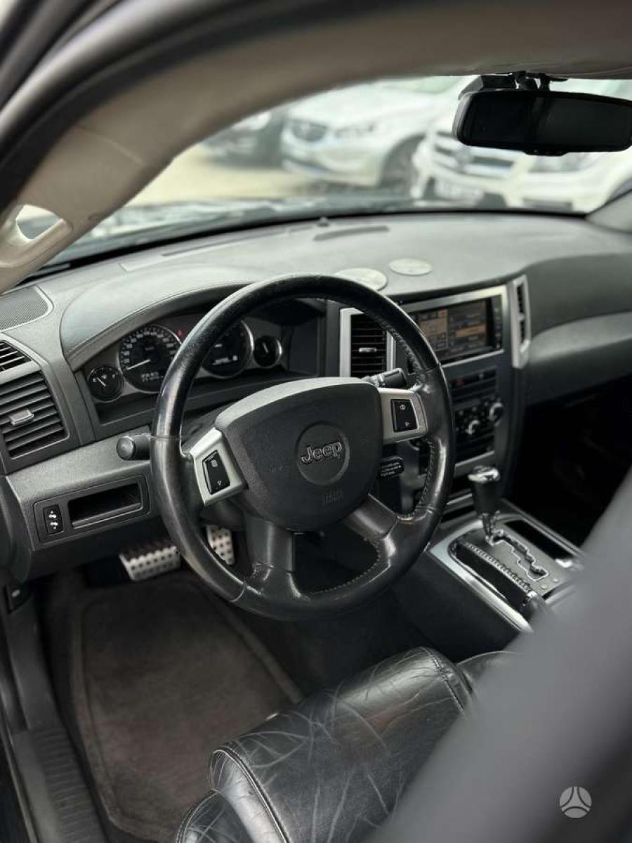 Melns Jeep Grand Cherokee 2010 Kauņa, ar dzinēja tilpumu 2.99 L un nobraukumu 292 tūkst. km par 6800 €, foto 19 vietnē AUTOMOTO.COM.LV